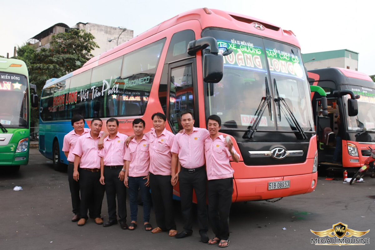 Đồng phục Nhà xe - ấn tượng trên mỗi chuyến hành trình | VINA® UNIFORM